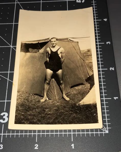 1940S BEEFCAKE MEN Swimsuit Bulge Shirtless Man Vintage Gay Int