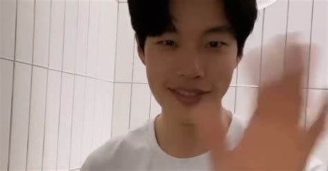 혜리♥ 류준열 장발 탈출 짧아진 머리 인증샷 댄디한 비주얼