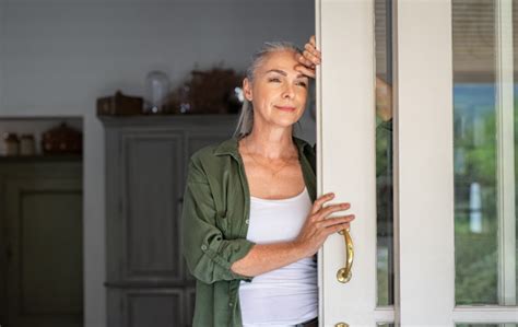 Learn To Declutter Your Mind Too Women Of Wisdom Magazine