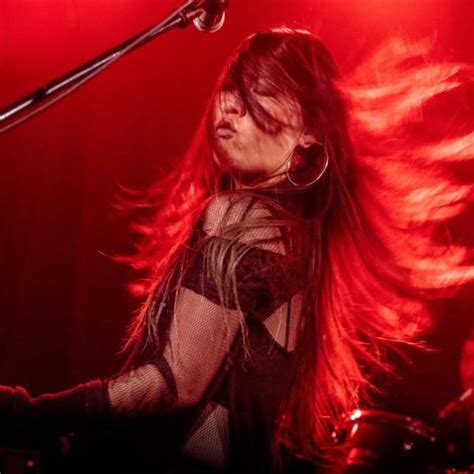 Yumi Yumi Oficial Threads Say More