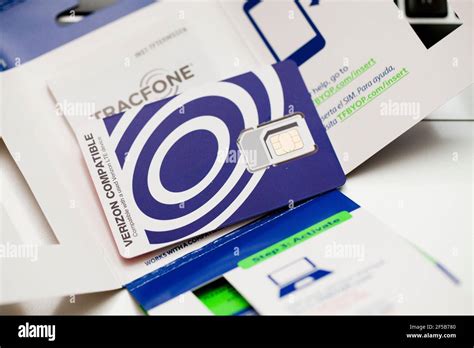 TRACFONE Wireless SIM Card Kit USA Stock Photo Alamy