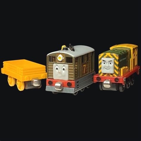 Thomas And Friends Toys Thomaslimited Friends Series 3pc Train Set