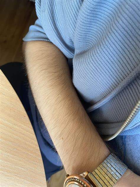 Sleeves Up Hairy Arms Rthefuzzygirlnextdoor