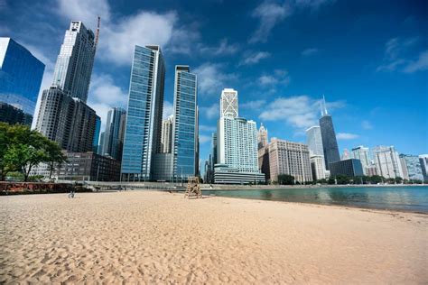 A Locals Guide To The 15 Best Beaches In Chicago Landing