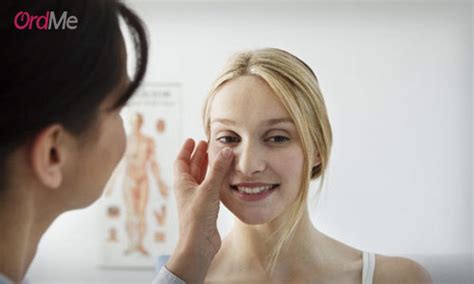 جوش های سفید زیر چشم چیست و چگونه درمان می شود؟ بلاگ اُردمی