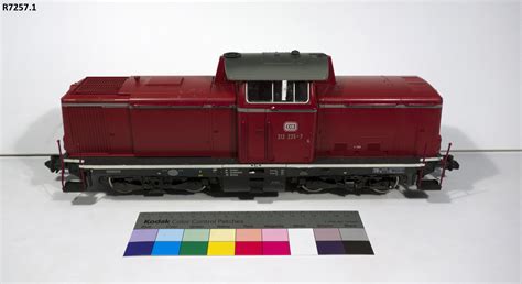 Model Deutsche Bundesbahn Class 211 Diesel Locomotive R7257