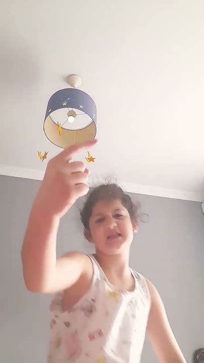 მოგესალმებით ბავშვებო მე ვარიუ თუბზეახალი და მე მქვია მარიამი 8 წლის Youtube