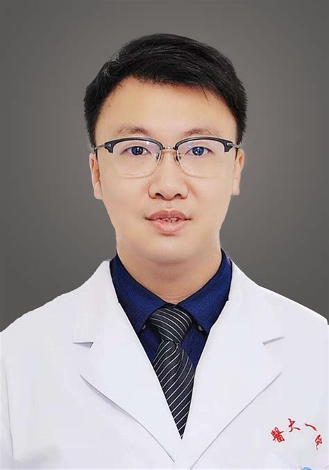 大连医科大学附属第一医院 胸外科 张翼翔