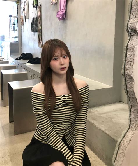 Moe Moe Tun • Instagram Photos And Videos