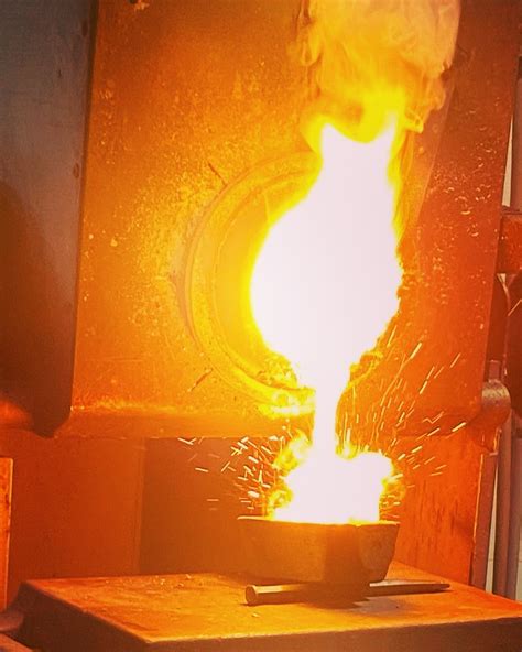 Differences Between Melting And Smelting