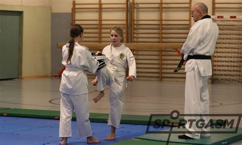 Alle Teilnehmer Bestehen Ihre Esdo Prüfung Sportgasm