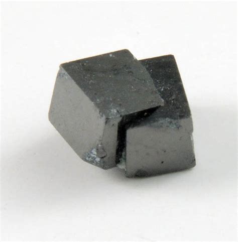 Photographs Of Mineral No 73129 Magnetite Exhibiting Rare Cubic Habit