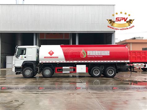 【apr 2021】to Djibouti Fuel Tank Truck Sinotruk30000 Litres
