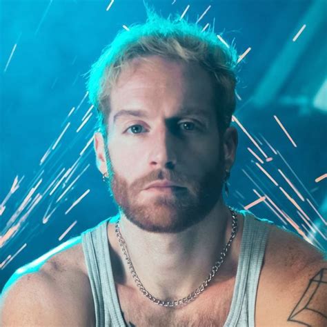 Tim Young Soundsliketimyoung • Threads Say More Tim Young Soundsliketimyoung • Threads Say More