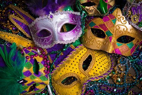 Top Reasons To Love Wearing Mardi Gras Masks Cliché Magazine
