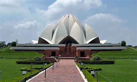 Lotus Temple Gedung Dengan Desain Terinspirasi Bunga Lotus