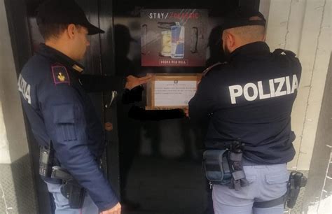 Lite Tra Donne Fuochi D Artificio E Presenza Di Pregiudicati Chiuso