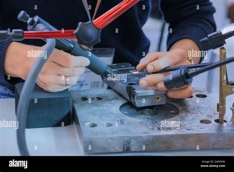 Inert Gas Tungsten Arc Welding At Randy Stambaugh Blog