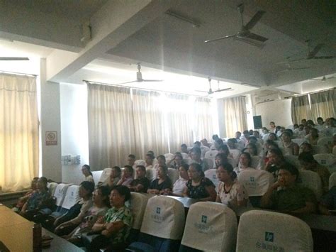 生命科学学院组织师生观影《最后的讲座》 海南师范大学生命科学学院 College Of Life Sciences Hainan