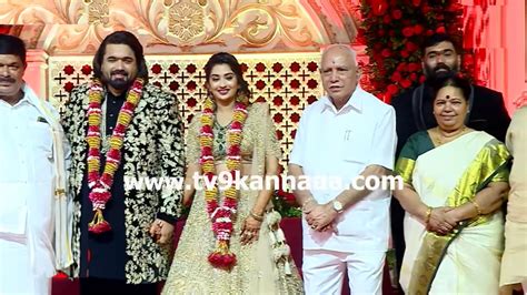 ಸೋನಲ್ ತರುಣ್ ಸುಧೀರ್ ಅದ್ದೂರಿ ರಿಸೆಪ್ಷನ್ ಆಶೀರ್ವಾದ ಮಾಡಿದ ಬಿ ಎಸ್ ಯಡಿಯೂರಪ್ಪ Kannada News By