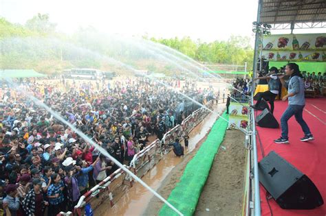 မြန်မာ့ရိုးရာမဟာသင်္ကြန် ကာကွယ်ရေးဦးစီးချုပ်ရုံး ကြည်း၊ ရေ၊ လေ မိသားစု ရေကစားမဏ္ဍပ် ပိတ်ပွဲအခမ