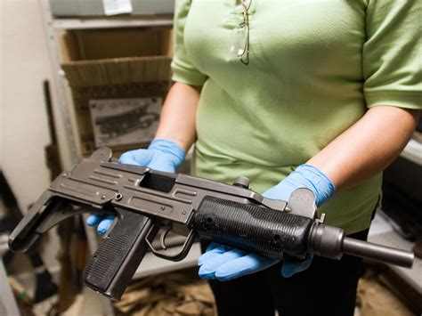 Uzi Submachine Gun