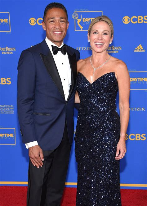 Amy Robach Tj Holmes Hold Hands In Mexico After Gma3 Exit Us Weekly