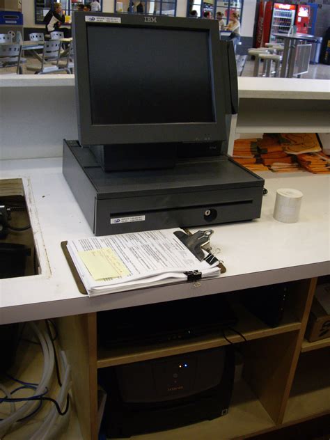 Ibm Surepos 500 4846 E65 Celeron D 326 2 53 Ghz 15 Tft Allsold Ca Buy And Sell Used Office