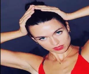 Meg The Trench Cast And Crew Bio Fact All Details