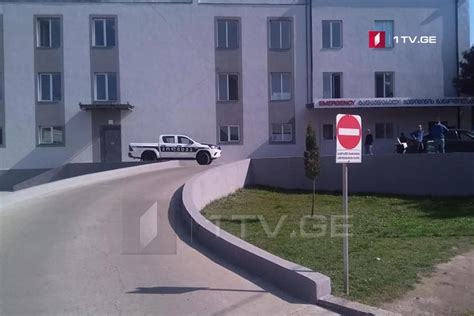 30 წლის ქალი რომელსაც ყოფილმა მეუღლემ თავის არეში დაზიანებები მიაყენა ხაშურის საავადმყოფოში