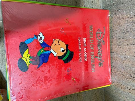 寰宇迪士尼美語 Sing Along Disneys World Of English 迪士尼美語 哩哩扣扣 其他在旋轉拍賣