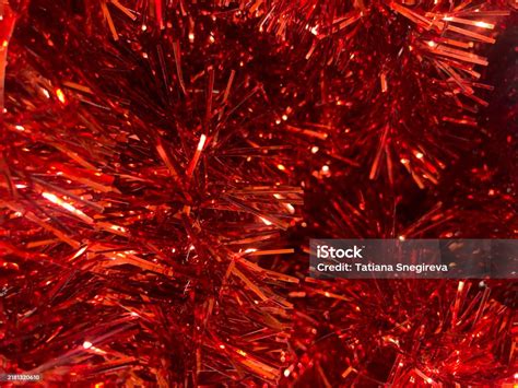 반짝이는 반짝이 빨간 반짝이 질감 배경 크리스마스와 새해 테마 생동감 넘치는 반짝임 세리머니의 클로즈업 0명에 대한 스톡 사진 및 기타 이미지 Istock