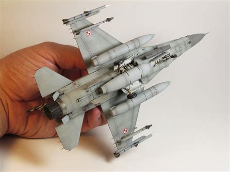 F 16d Block 52 Jastrząb 1 72 Kinetic