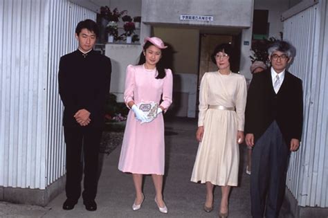 紀子さまに一目惚れした秋篠宮さま「交際エピソード」【立皇嗣の礼で振り返る紀子さま物語】 普通の家庭から皇室に嫁がれて 立皇嗣の礼で
