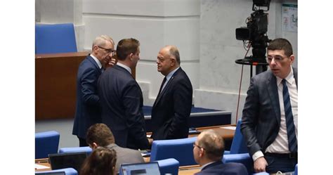 Коалицията спаси имунитетите Марио Рангелов и Джейхан Ибрямов от ДПС ДПС