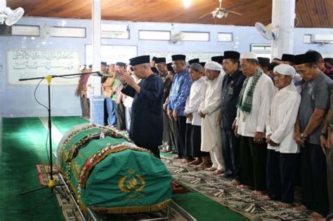 Bacaan Sholat Jenazah Lengkap Arab Latin Dan Niat