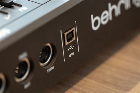 MIDI Connectors Perfect Circuit