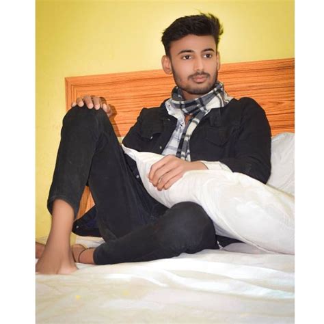 Decent Guddu Yadavv01 On Threads