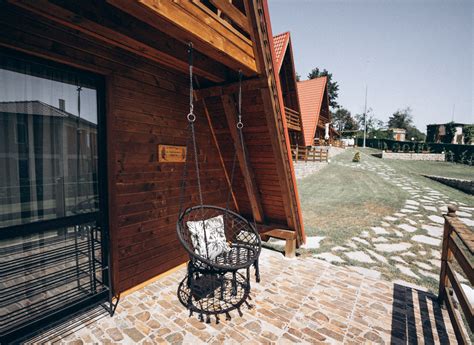 Къщи за гости комплекс Скитникъ гр Стрелча