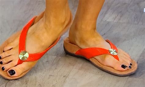 Courtney Khondabis Feet