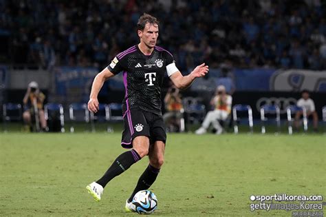 ‘주전 보장 못해줘 통보받은 김민재 동료맨유 이적설 재점화 오늘의 축구 Your Field