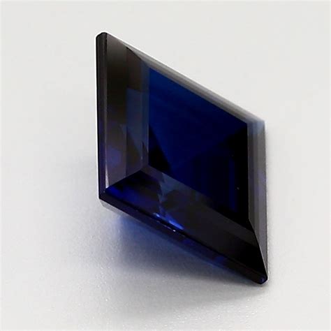 Lab Blue Sapphire Square W PT Step Lannyte