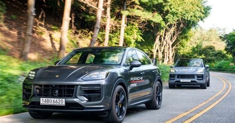 신차드라이브 포르쉐 신형 카이엔아날로그와 디지털의 조화