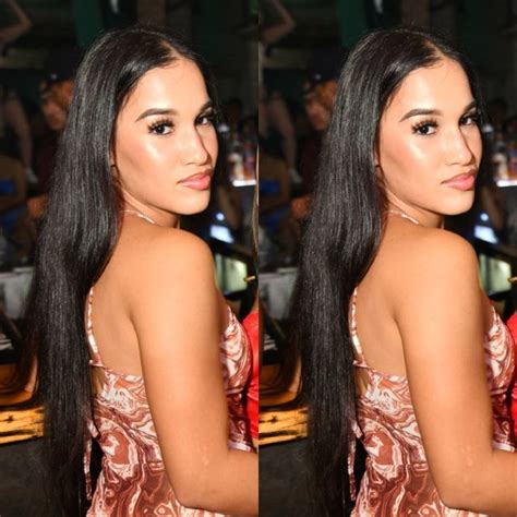 Stephanie Stephc11 • Threads Say More