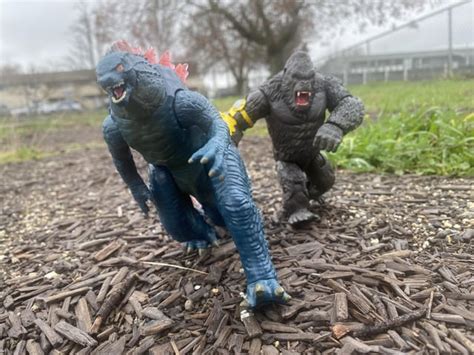 Godzilla And Kong Running R Monsterverse