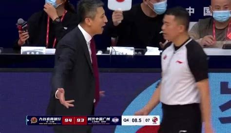进步明显！陈盈骏当选周最佳，老叔指导下的这支广州队真不简单东方体育