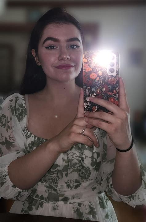 First Time Exposing My Face To Reddit Hopefully Everyones Sunday Is Going Well R Infp