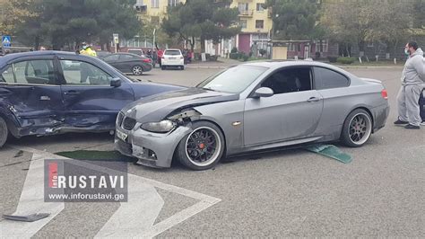 ავარია გმირთა მემორიალთან ერთმანეთს ბეემვე და მერსედესი დაეჯახა Youtube