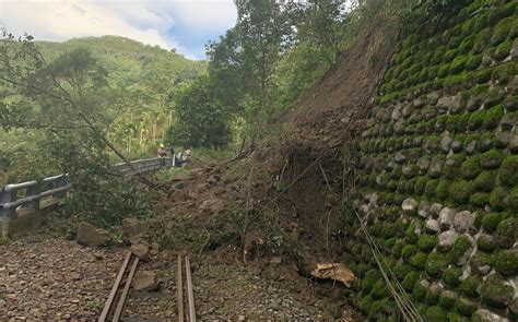 新聞 豪雨造成邊坡土石滑落 阿里山林鐵嘉義 十字路停駛 看板 Railway Mo Ptt 鄉公所