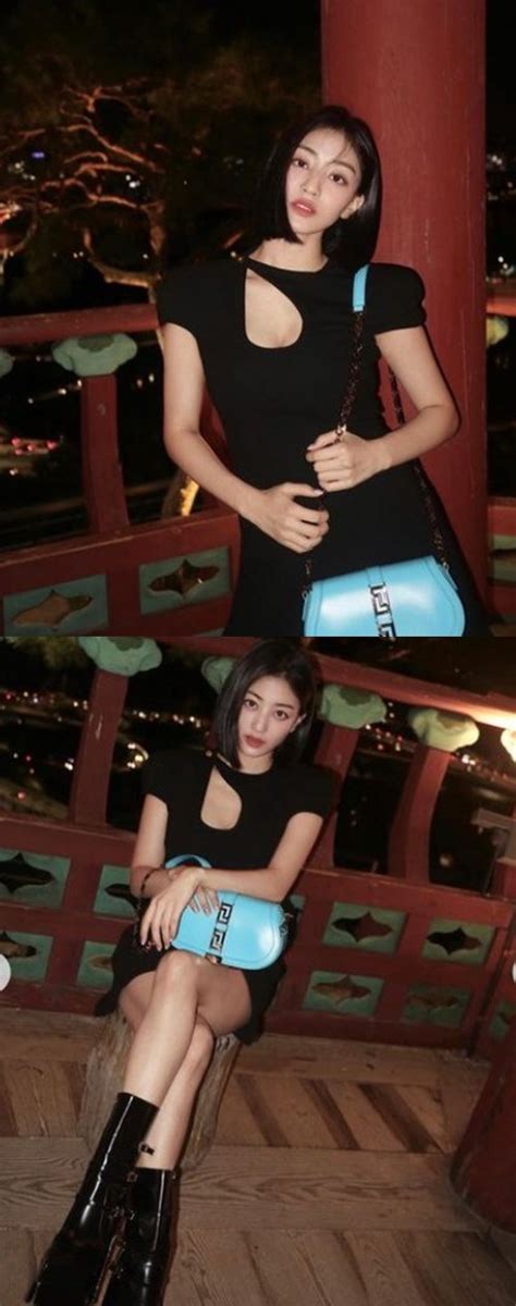 트와이스 지효 가슴 뻥 뚫린 원피스 입고 섹시미 과시 [m ★sns] 매일경제